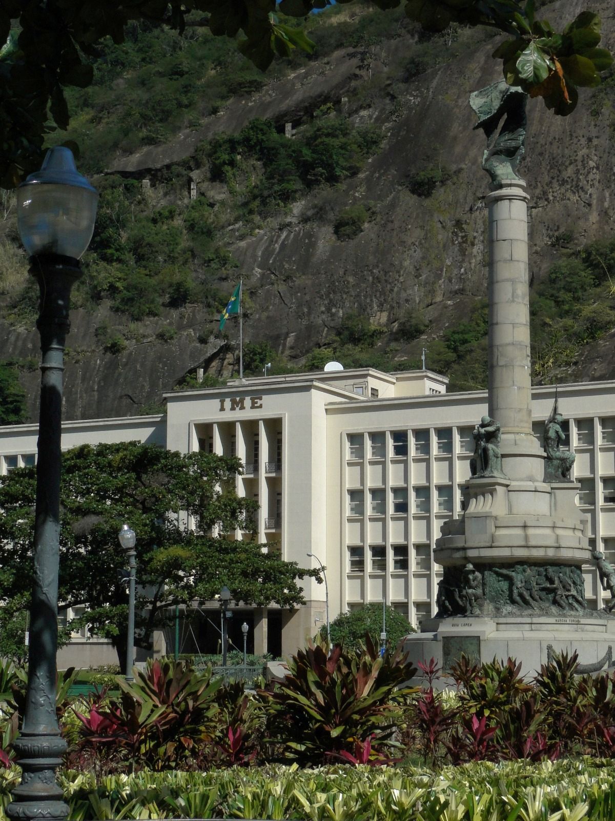 Concurso do Instituto Militar de Engenharia atrai mais de 5 mil candidatos - Notícias - Exército ...