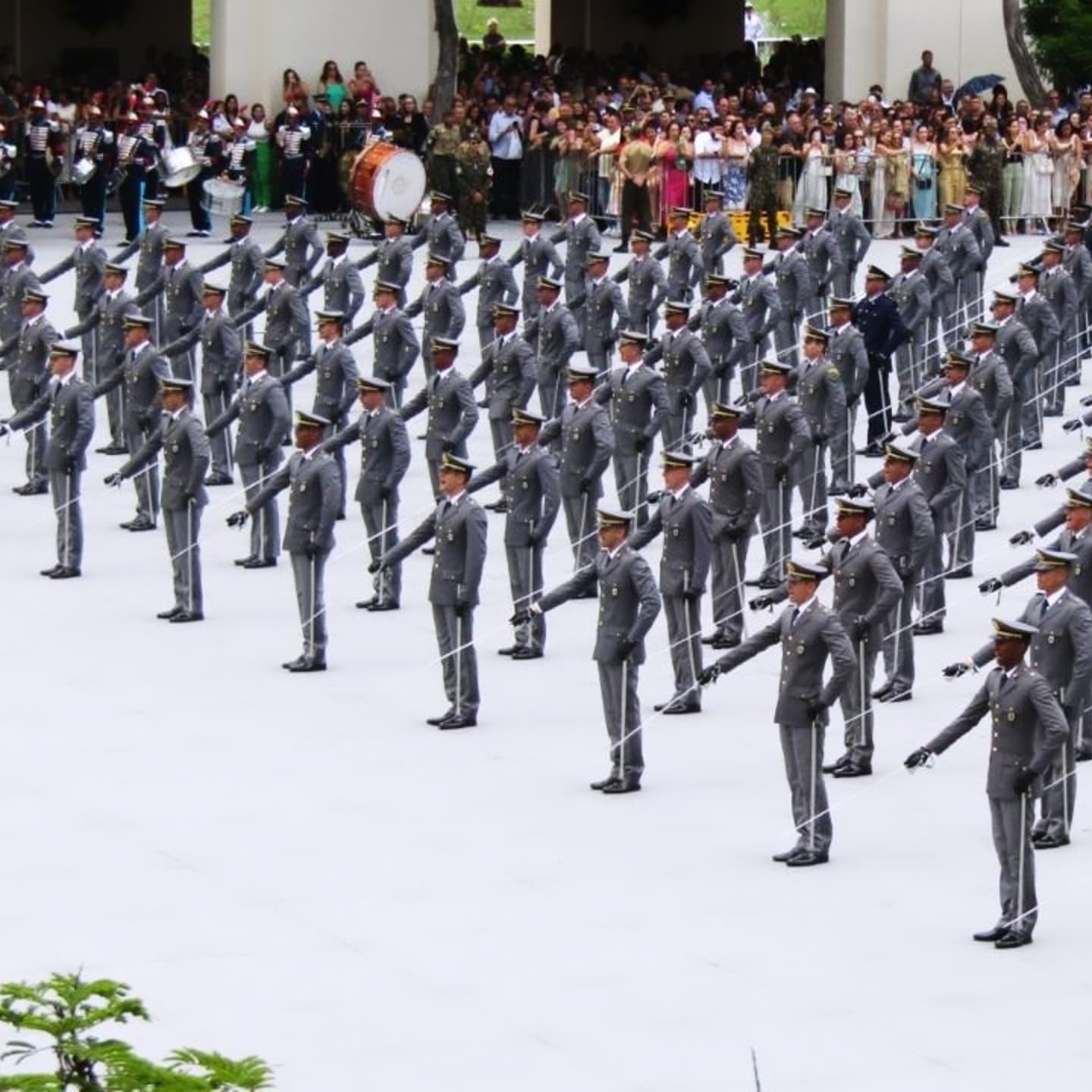 Cadetes da AMAN concluem curso de formação de oficial - Notícias ...