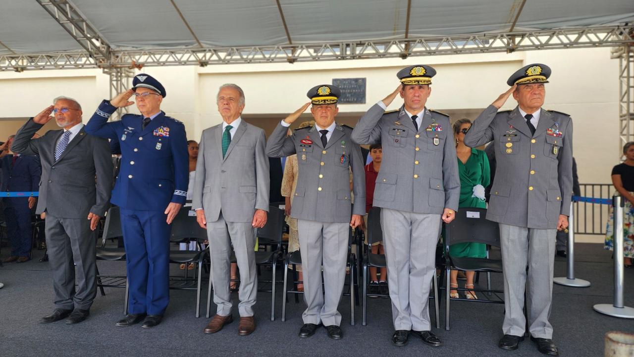 Cadetes da AMAN concluem curso de formação de oficial - Notícias ...